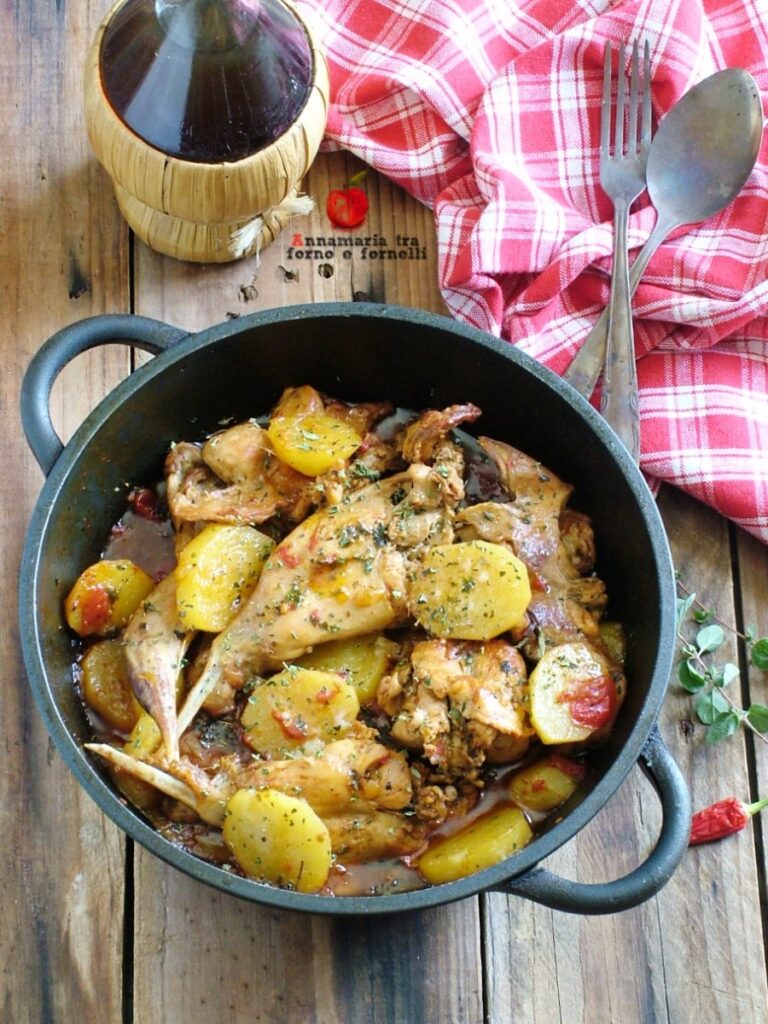 Coniglio in umido con patate,