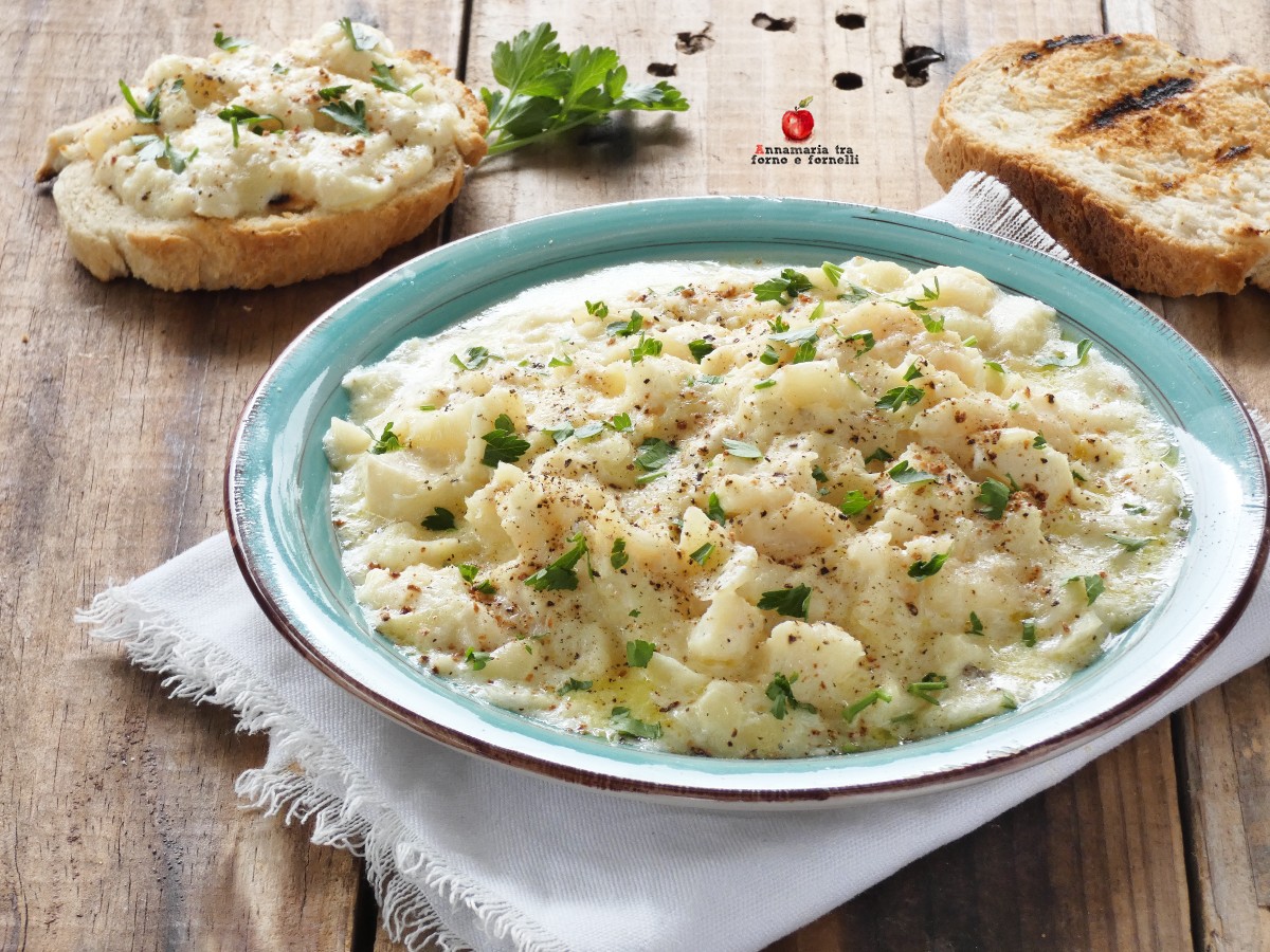 Baccalà alla crema di latte, goloso antipasto o secondo piatto.