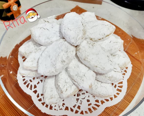 Ricciarelli Senesi: Ricetta Tradizionale Morbida e Profumata - I dolci ...