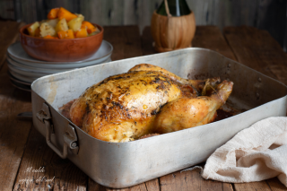 Pollo arrosto intero al forno con patate - Blog di Il caldo sapore del sud