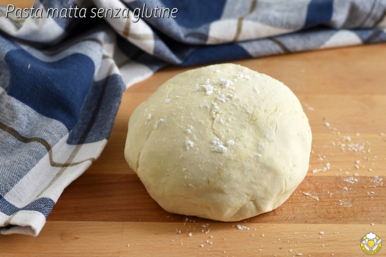Pasta matta SENZA GLUTINE ricetta base per torte salate SENZA BURRO