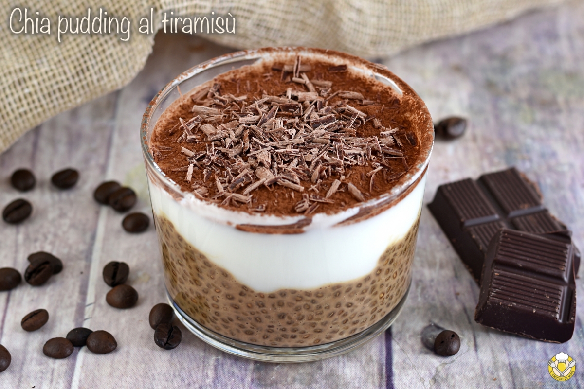 Chia pudding al tiramisù: per una colazione sana proteica e golosa