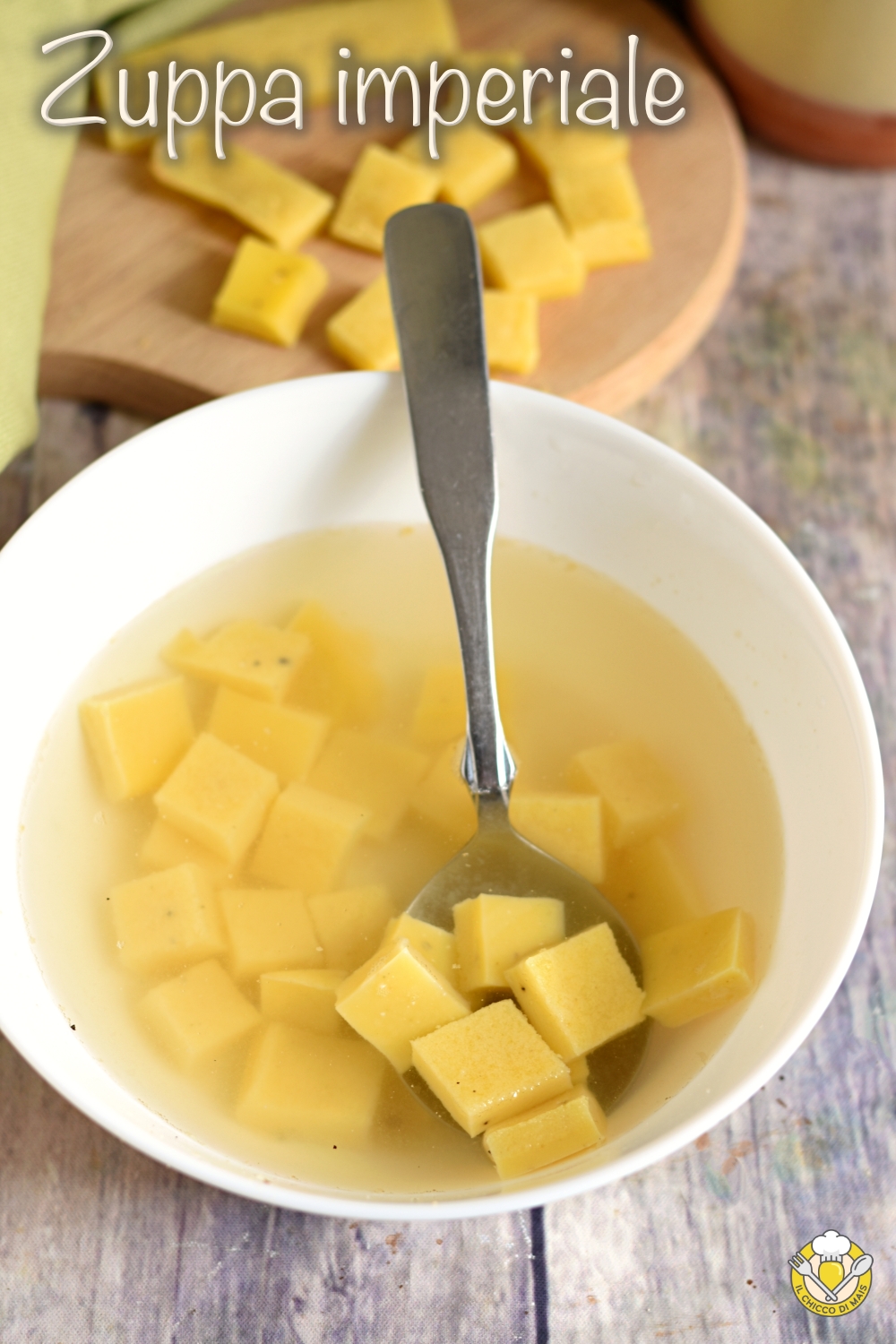 Zuppa imperiale abruzzese o pasta reale in brodo: ricetta tradizionale