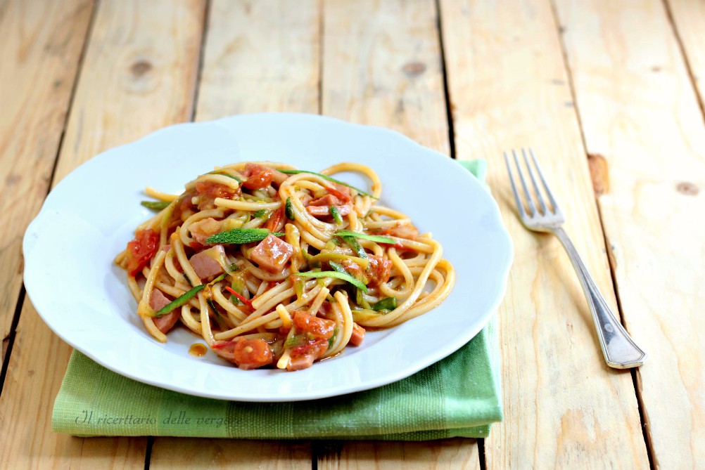 Chitarrine alle zucchine e mortadella - Il ricettario delle vergare