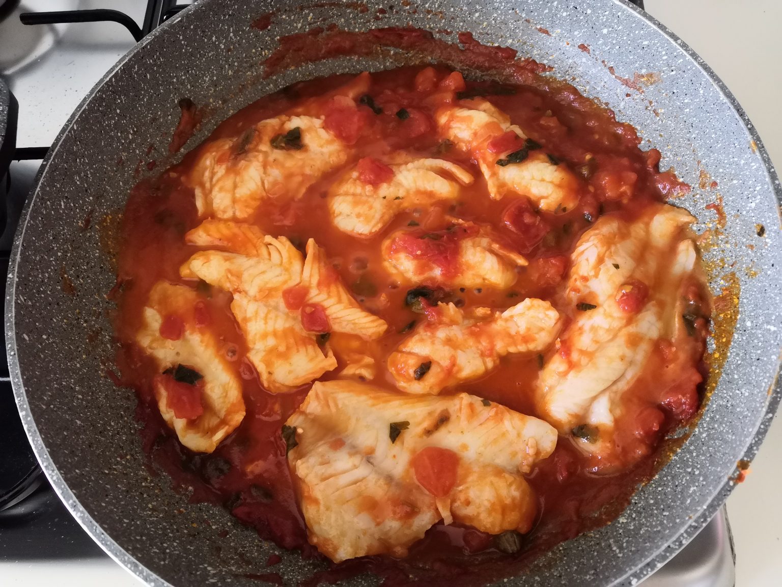 Filetti di Cernia in umido FACILE E VELOCE - In cucina con Chiara