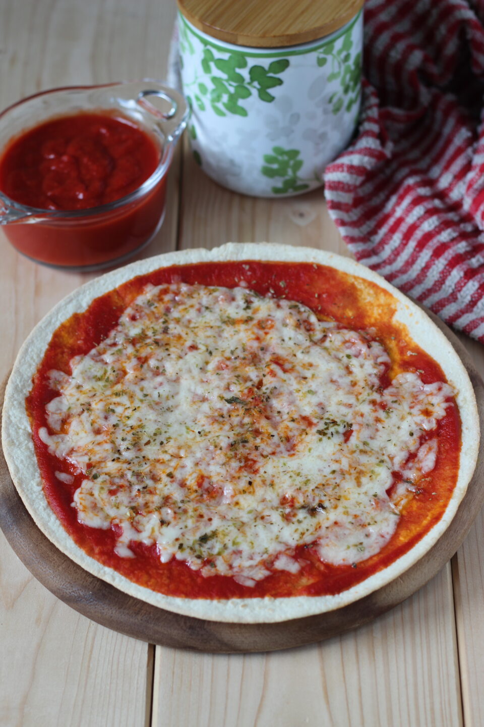 Piadipizza con pomodoro e mozzarella in padella - Cucina No Stress