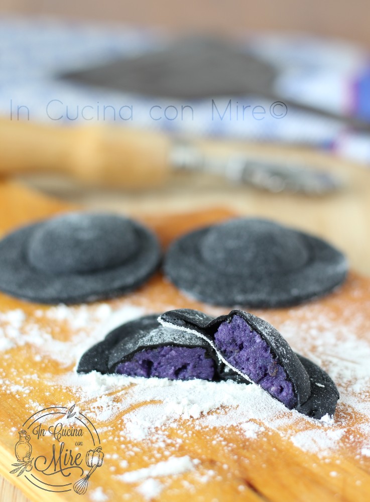 Pasta fresca al nero di seppia - In cucina con Mire
