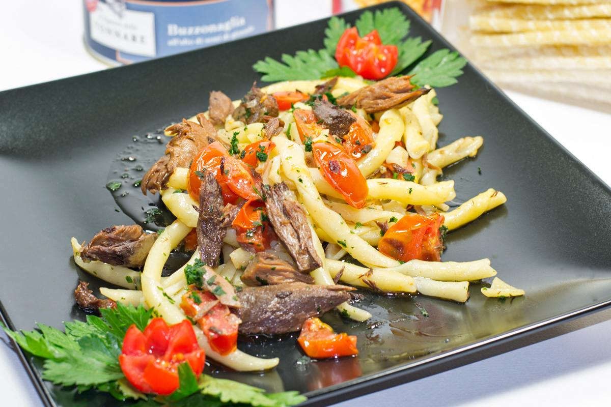 Busiate alla "Buzzonaglia di Tonno" Azienda Tonno e Sicilia - In cucina ...