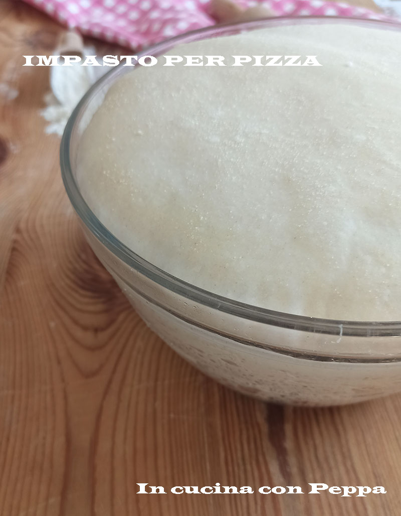 Impasto per pizza a lunga lievitazione - In cucina con Peppa