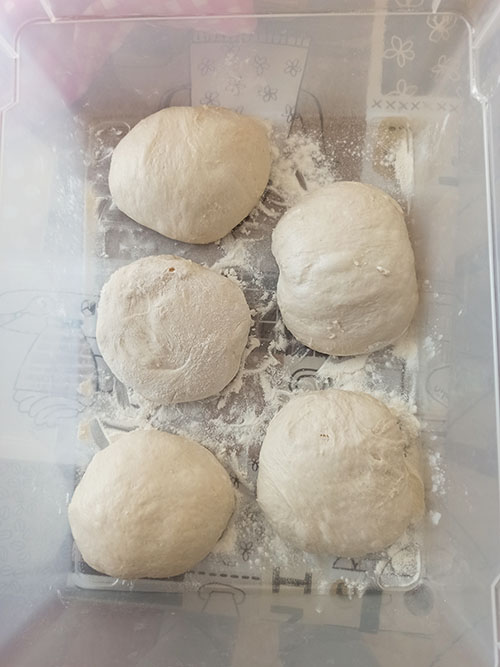 Impasto per pizza a lunga lievitazione - In cucina con Peppa