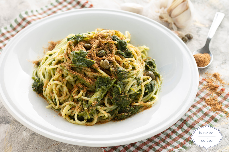 Pasta con crema di cime di rapa-con capperi e pangrattato piccante