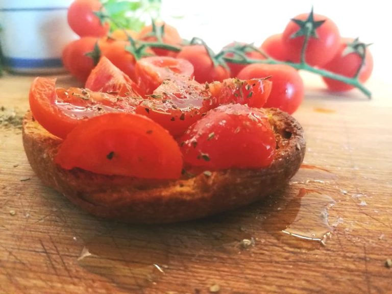 LA FRISELLA - kitchen's Angels Puglia