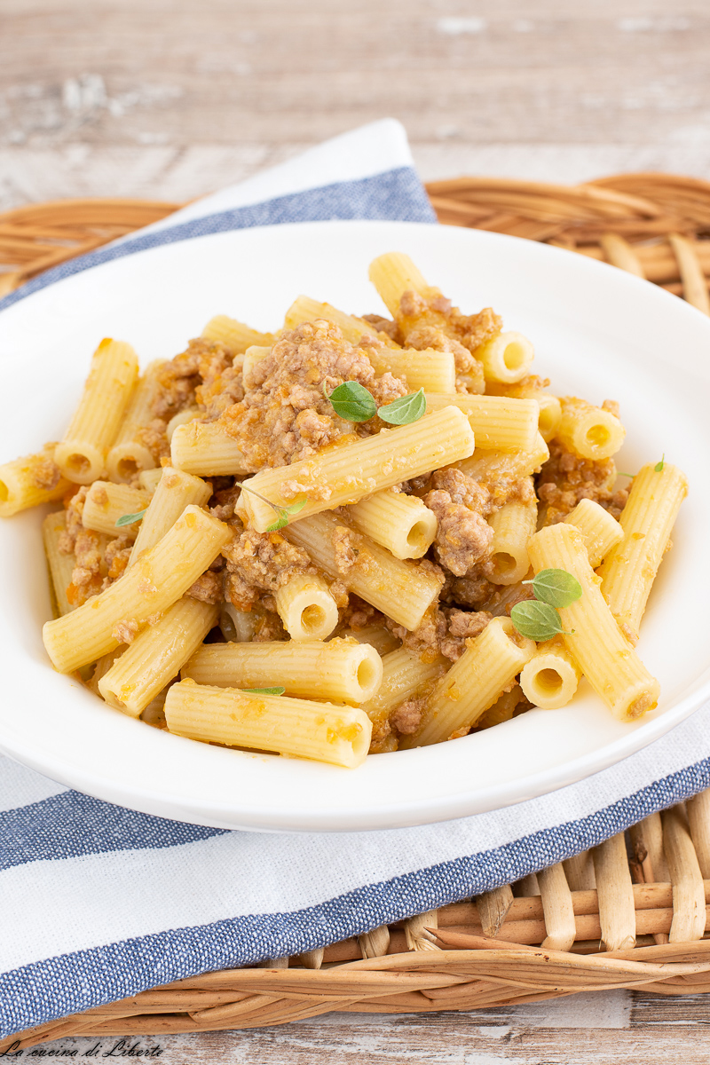 Pasta con ragù in bianco | Ragù in bianco | Pasta con ragù