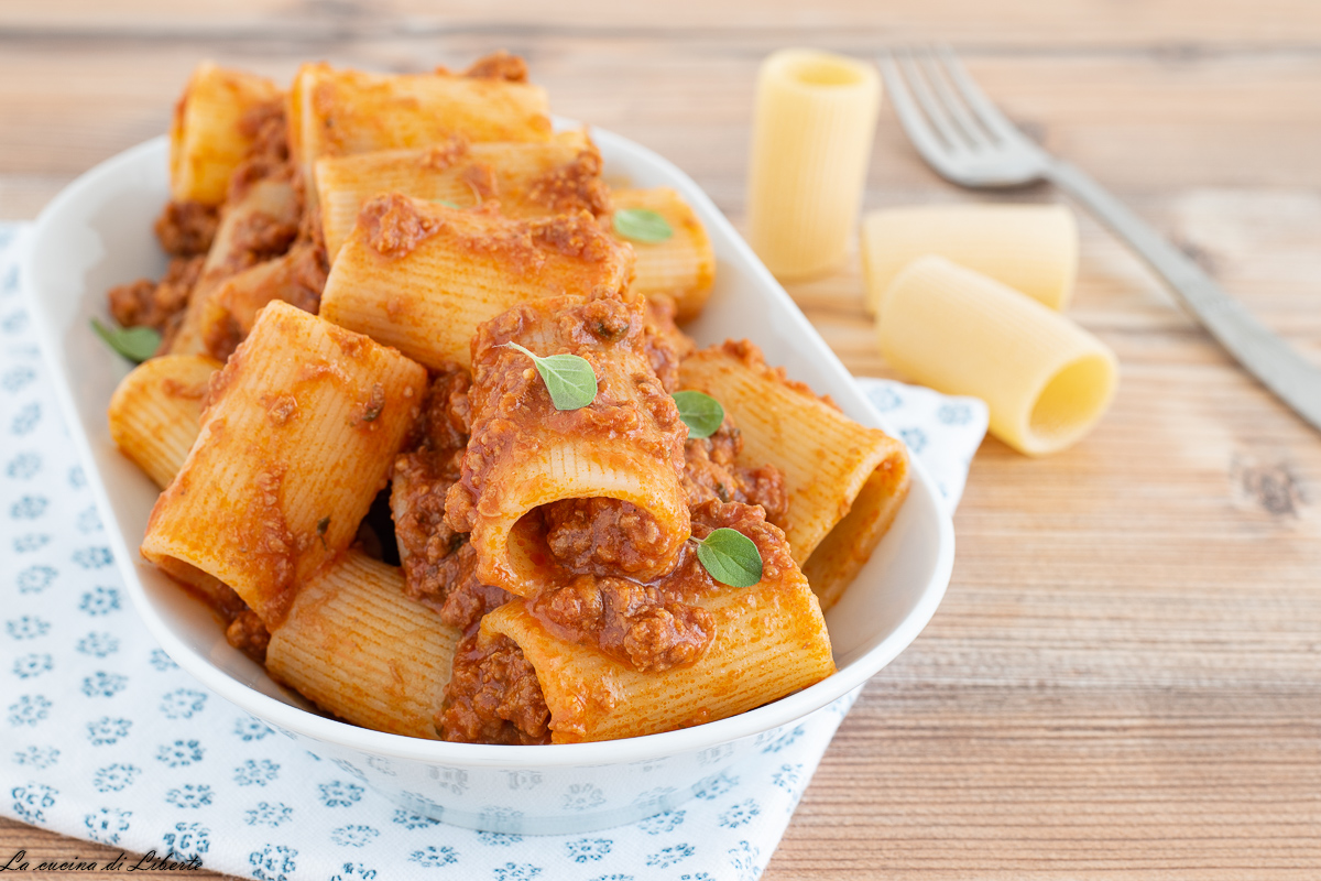 Pasta con sugo di castrato | Sugo di castrato