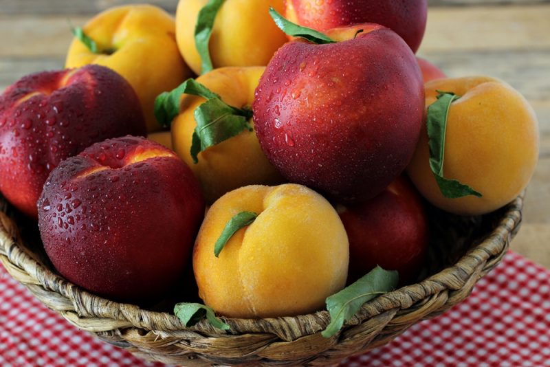 COME CONSERVARE LE PESCHE per tutto l'anno