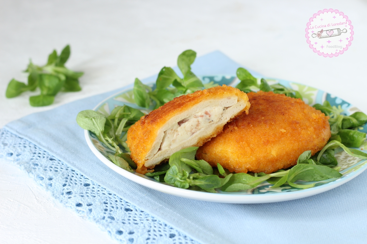 PANZEROTTI DI POLLO con speck e formaggio cremoso