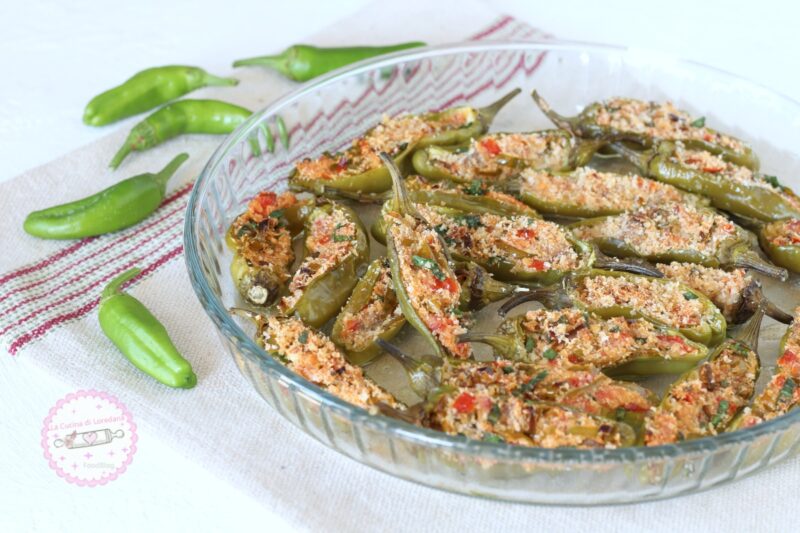 Peperoncini verdi ripieni al forno - I più buoni che avete assaggiato