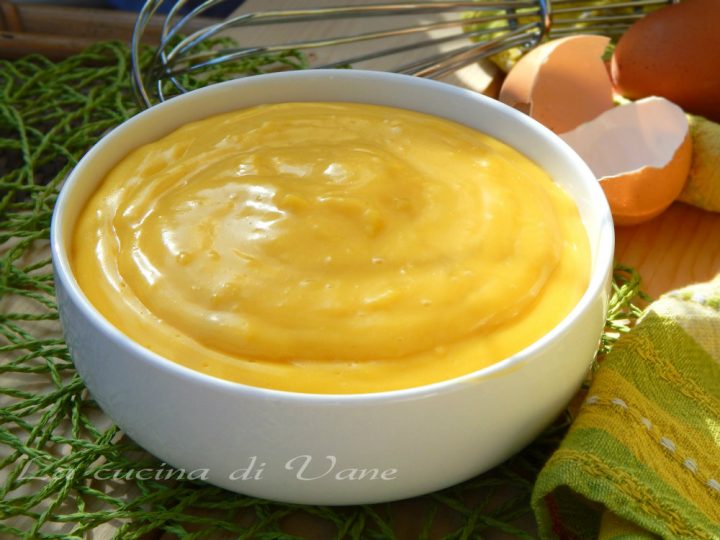 Ricetta CREMA PASTICCERA perfetta per farcire crostate, biscotti e torte