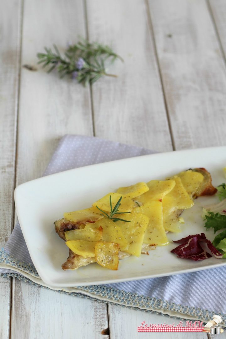 Filetti di spigola con patate - Le passioni di MAM