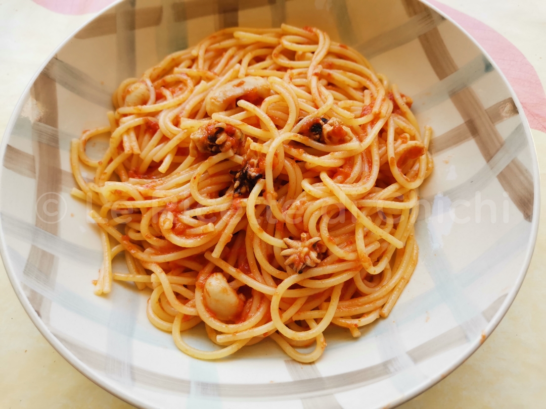 Spaghetti al sugo di seppie - Le Ricette di Chichi - Primi piatti