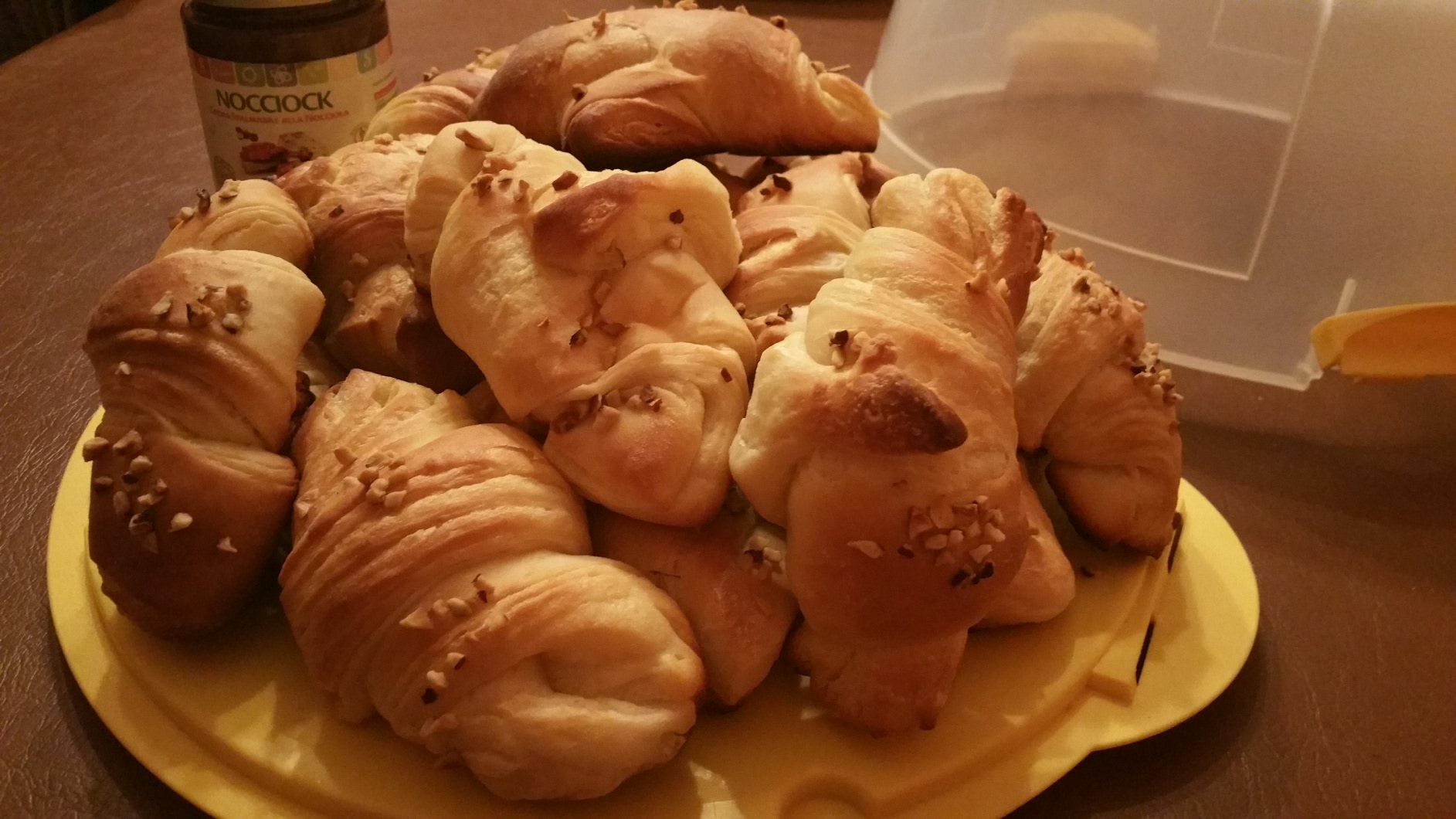 Cornetti di pan brioche sfogliati | le ricette di esmeralda