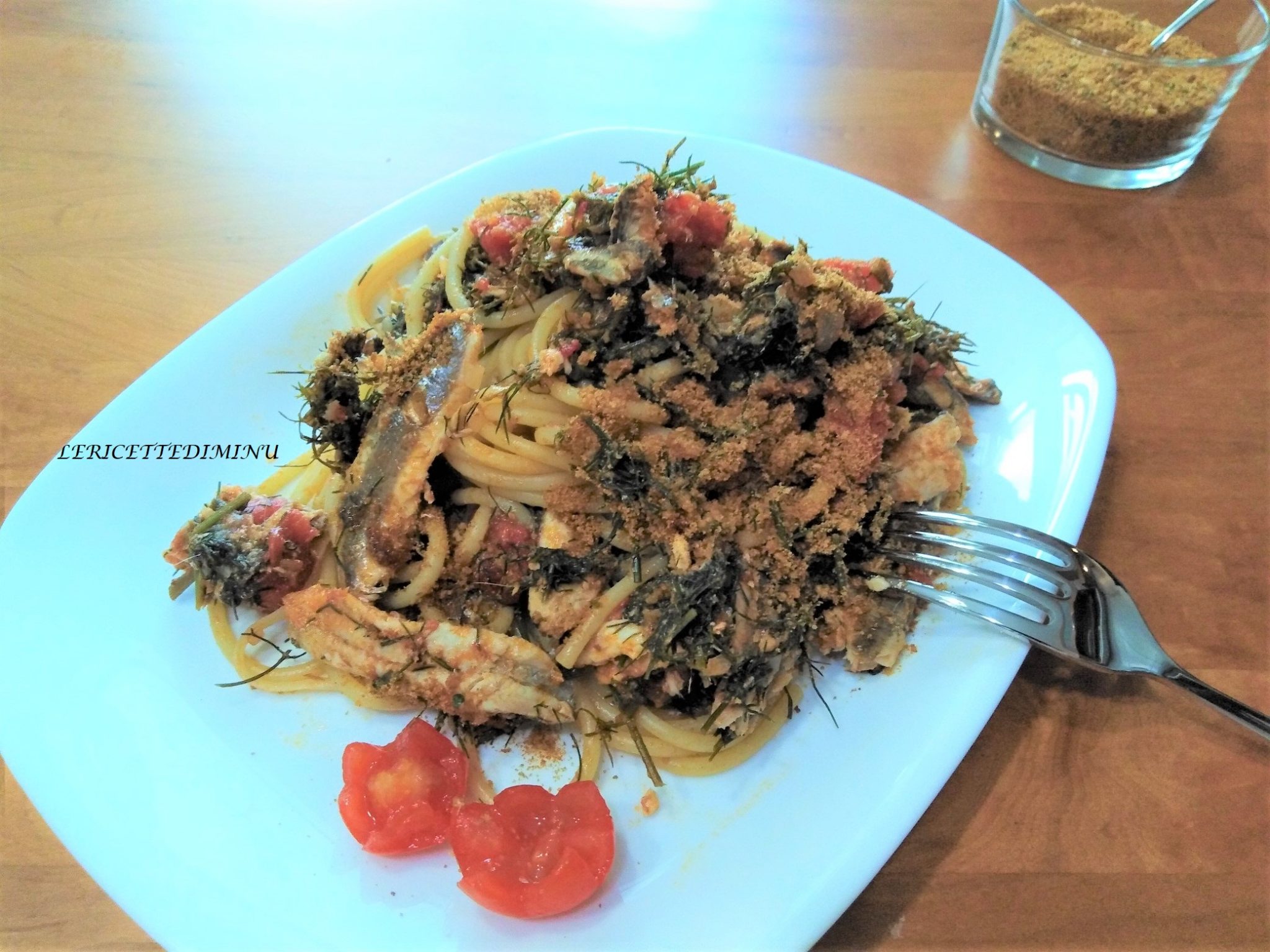 Pasta con alici e finocchietto alla catanese - Blog di lericettediminu