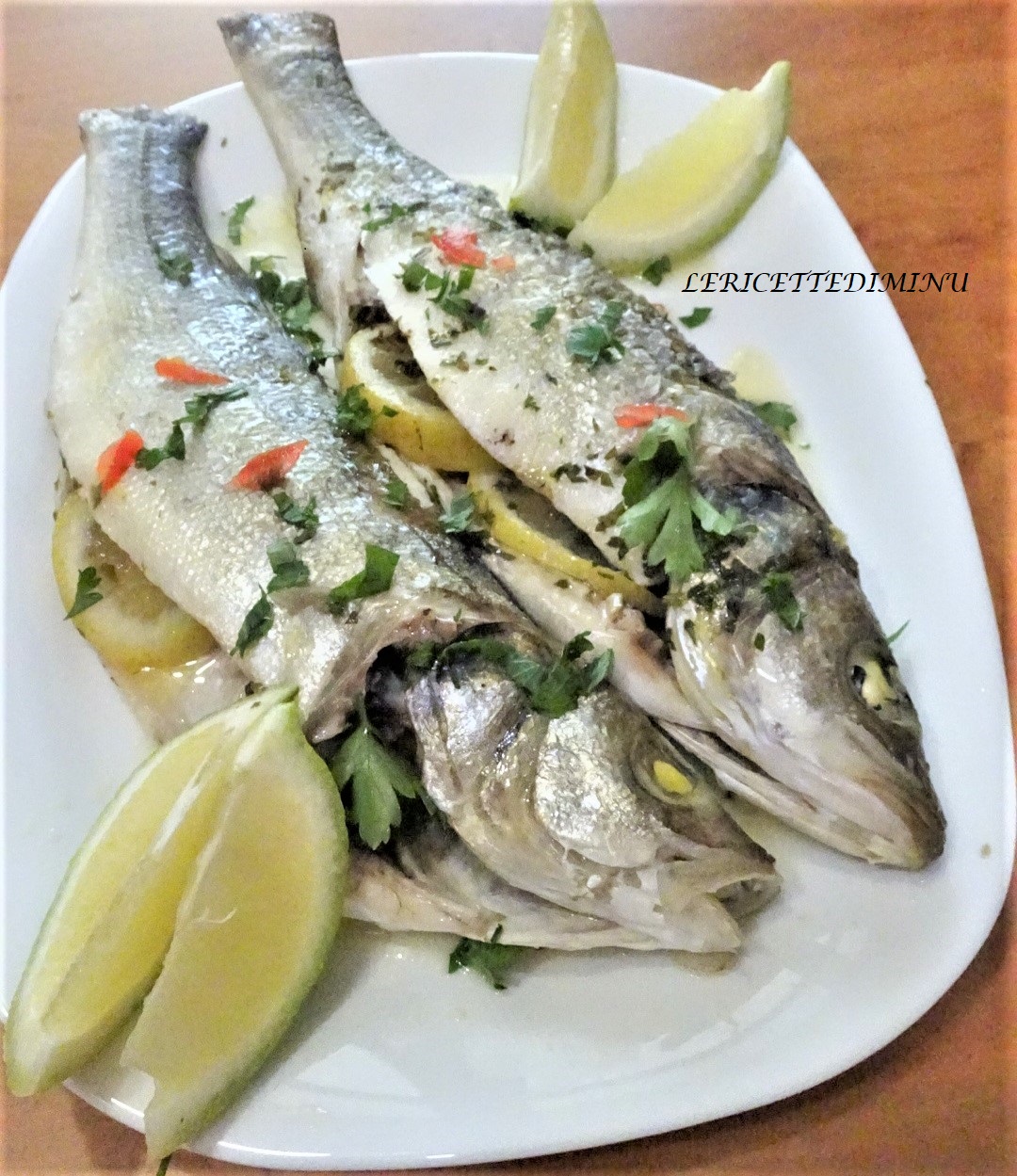 Branzino o spigola al cartoccio - Blog di lericettediminu