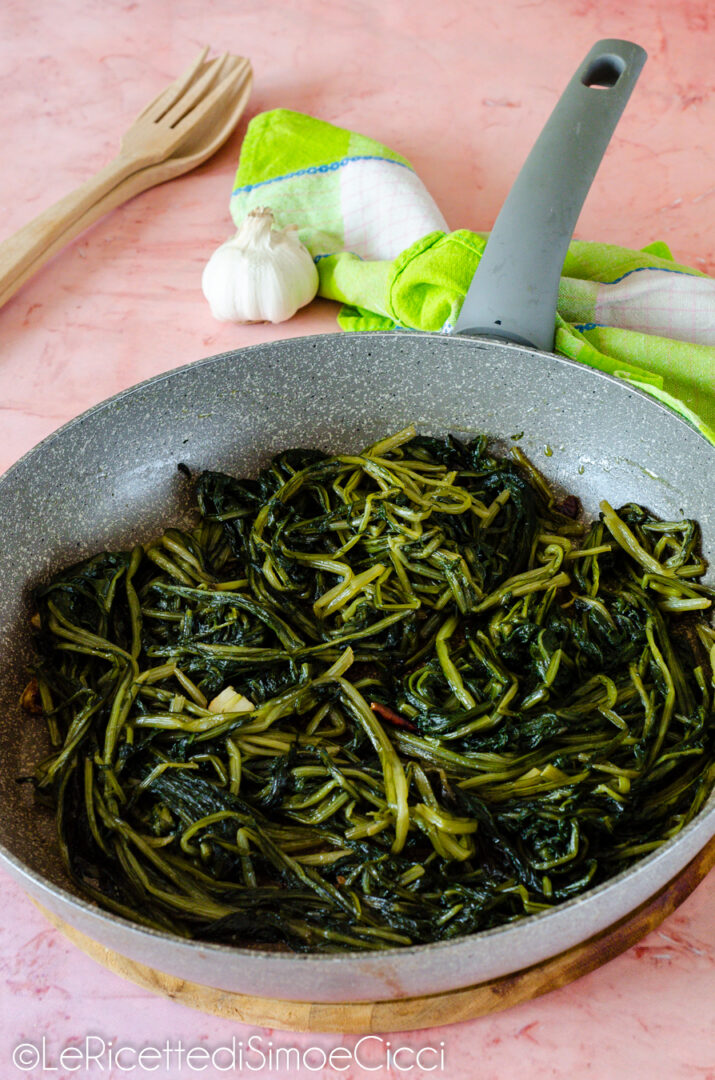Cicoria in padella - Le Ricette di Simo e Cicci