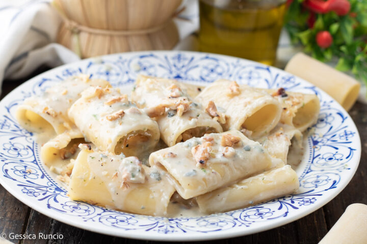PASTA GORGONZOLA E NOCI SENZA PANNA - ricetta veloce