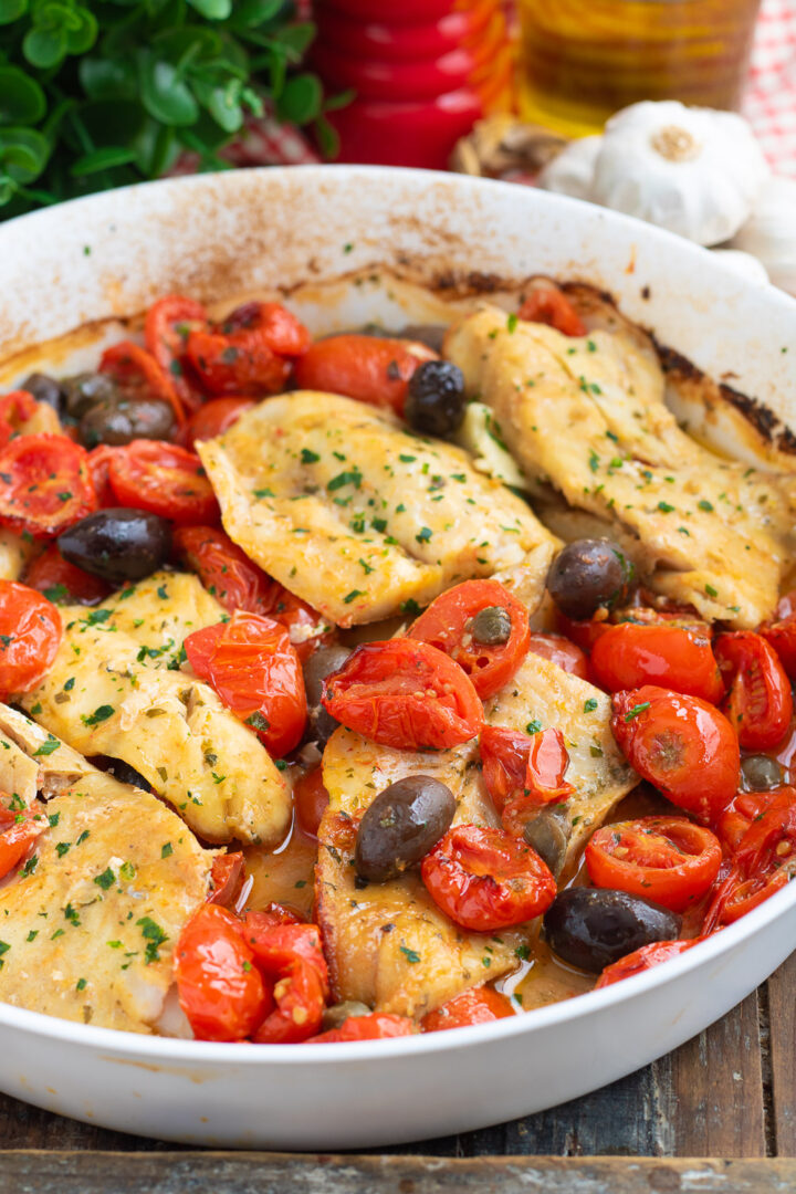 MERLUZZO AL FORNO CON POMODORINI - ricetta semplice