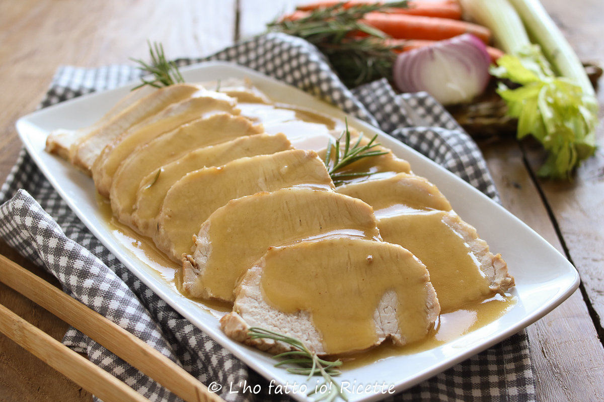 Arrosto di maiale cotto in pentola - Lonza di maiale con sughetto - L ...