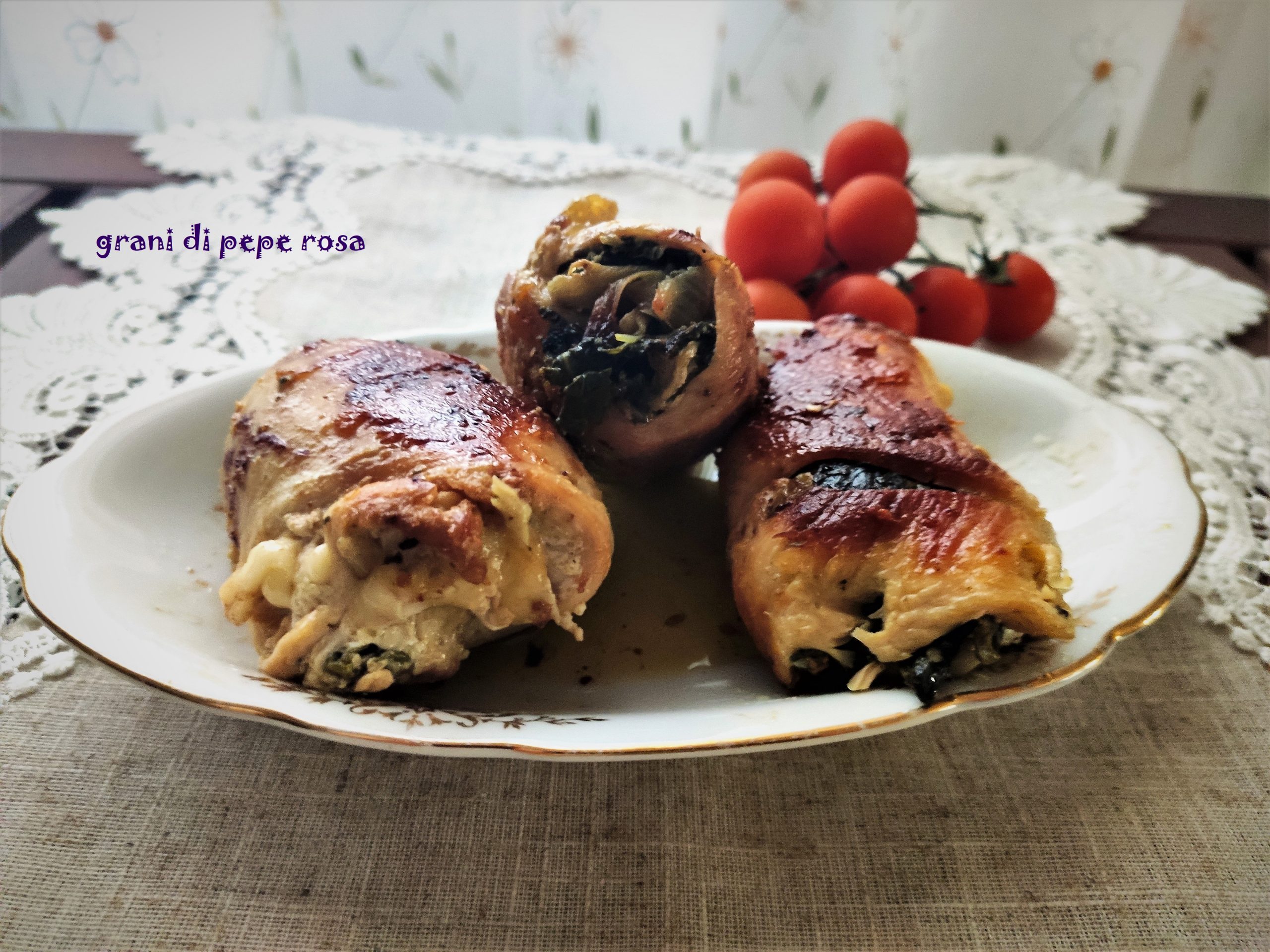 Involtini di pollo e bietola - grani di pepe rosa