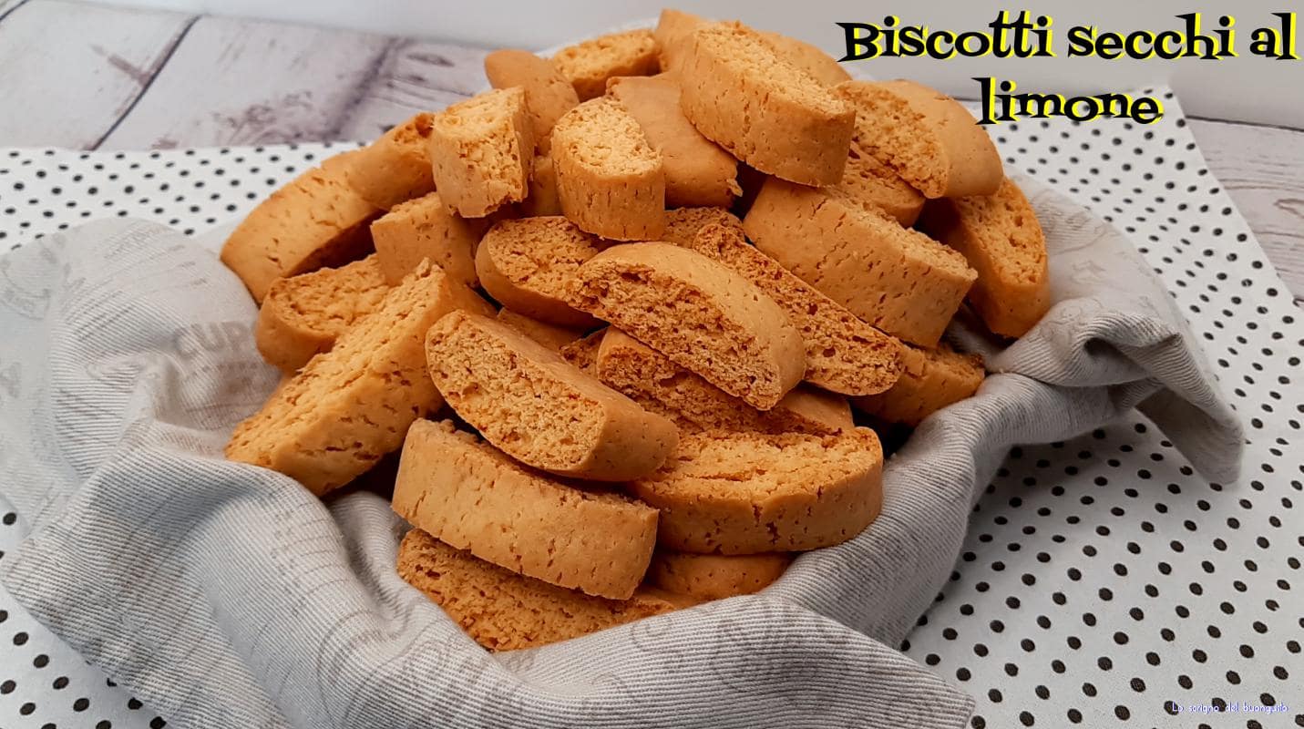 Biscotti secchi al limone - Lo scrigno del buongusto