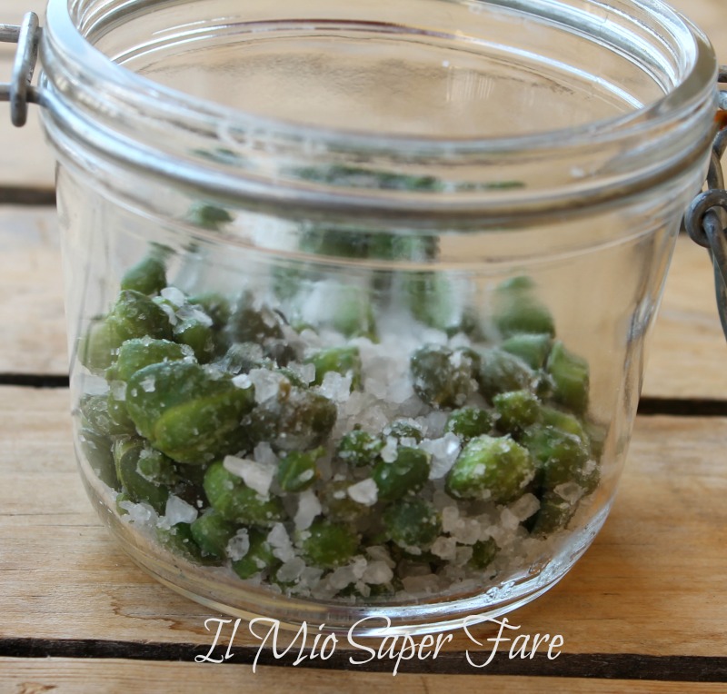 Capperi sotto sale | Come conservare i capperi in modo sicuro