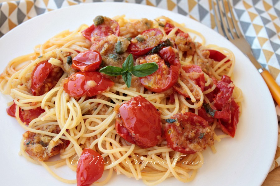Pasta alla pizzaiola ricetta pugliese con pomodori gratinati