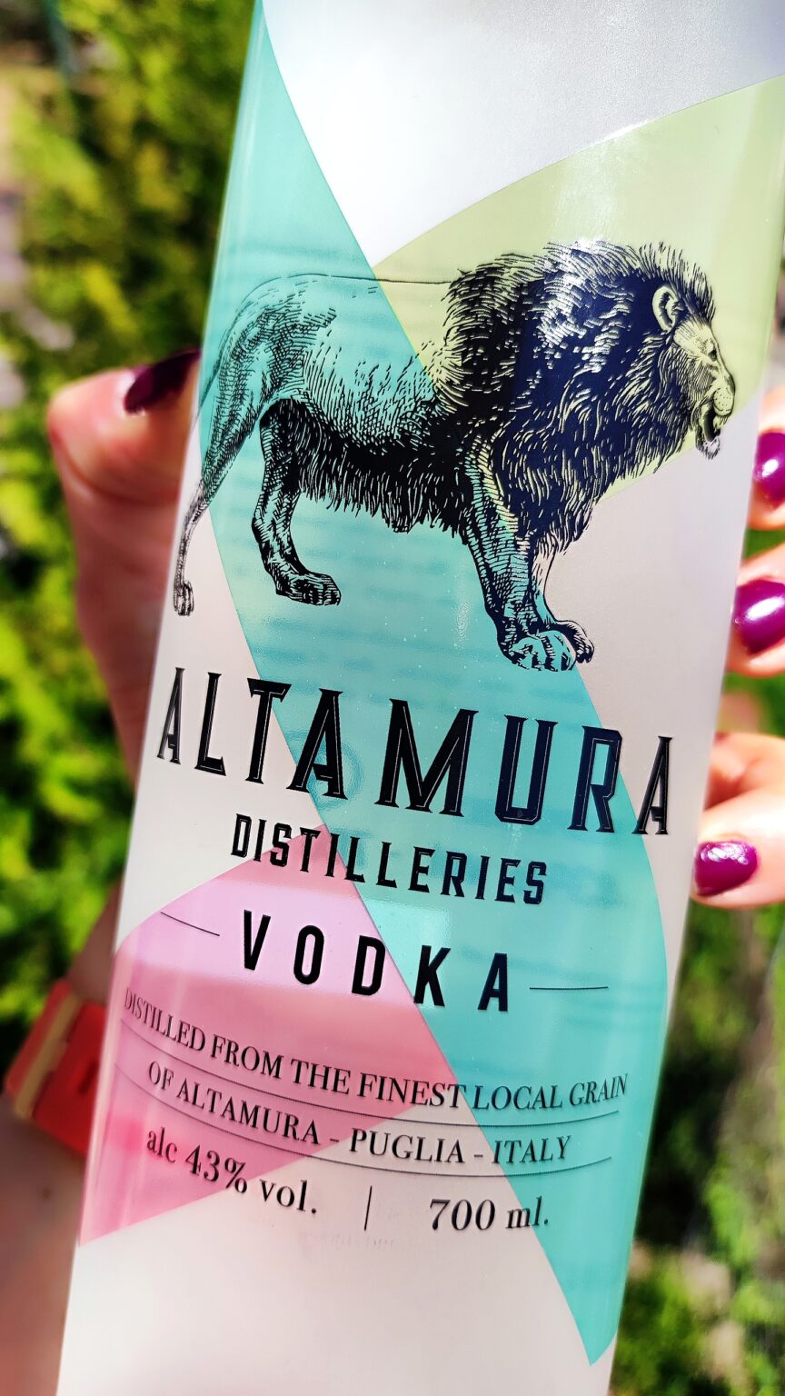 Altamura Distilleries Vodka | Lucia e i suoi pasticci