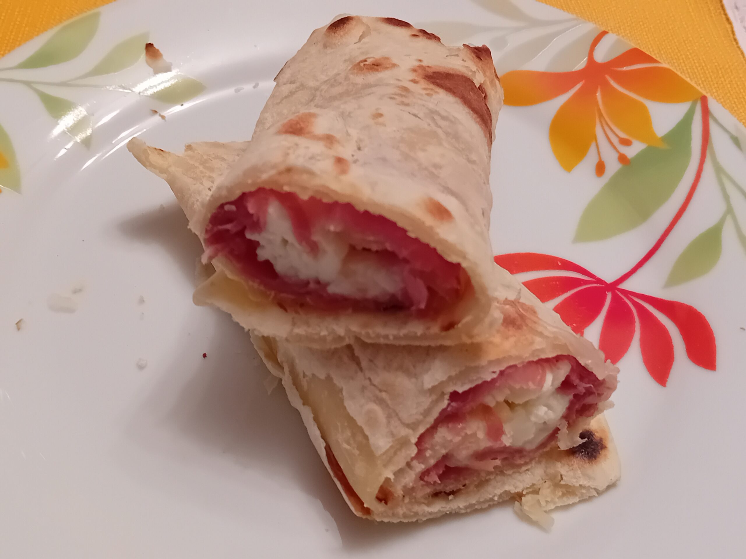 Piadina arrotolata sfogliata senza strutto - Blog di lumachella