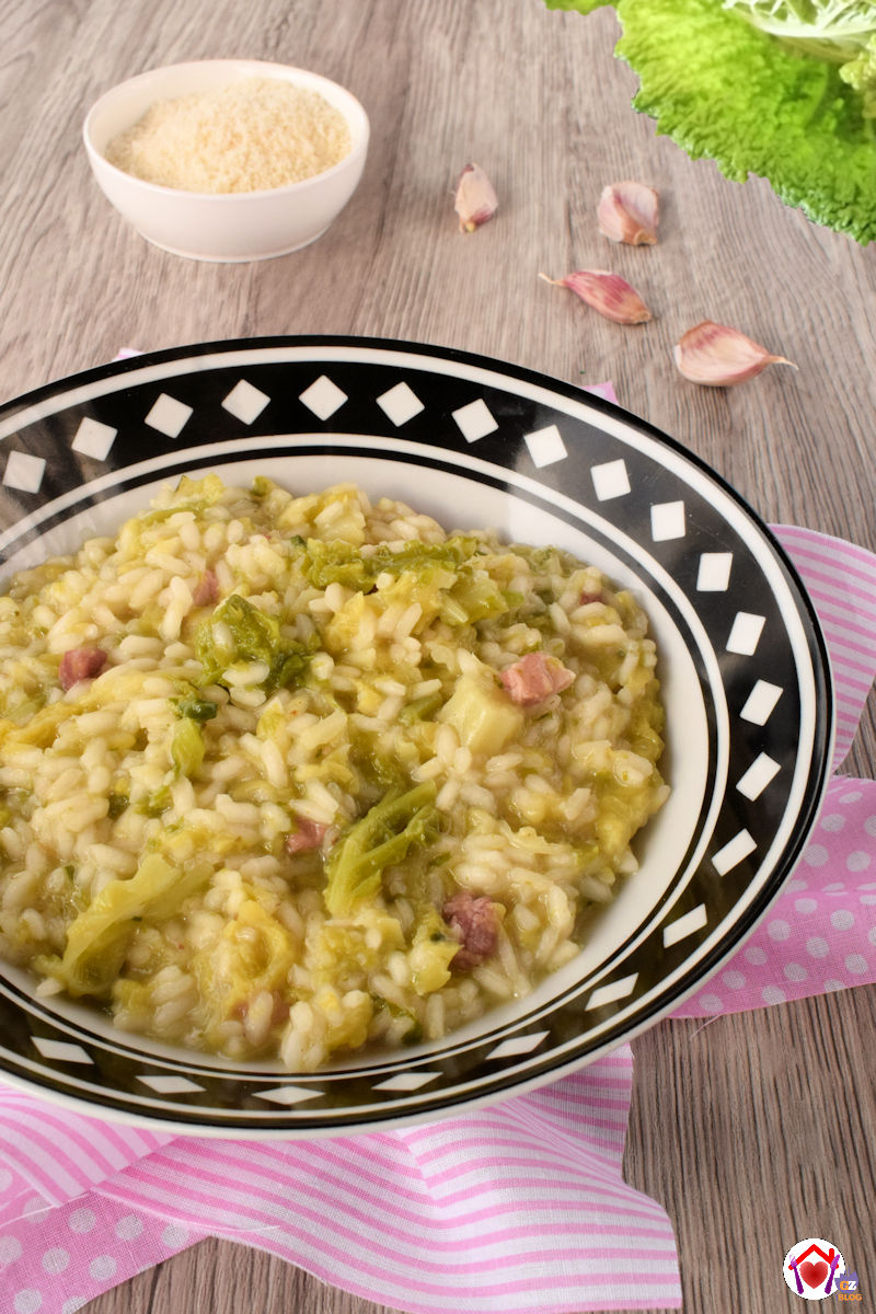 Risotto alla verza con salsiccia - Le ricette di mamma Lù
