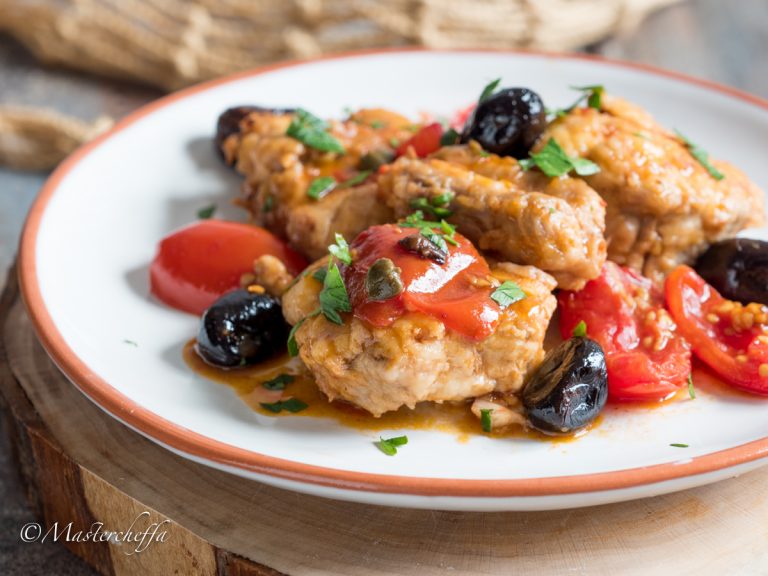 Palombo in umido con pomodorini, olive e capperi alla siciliana