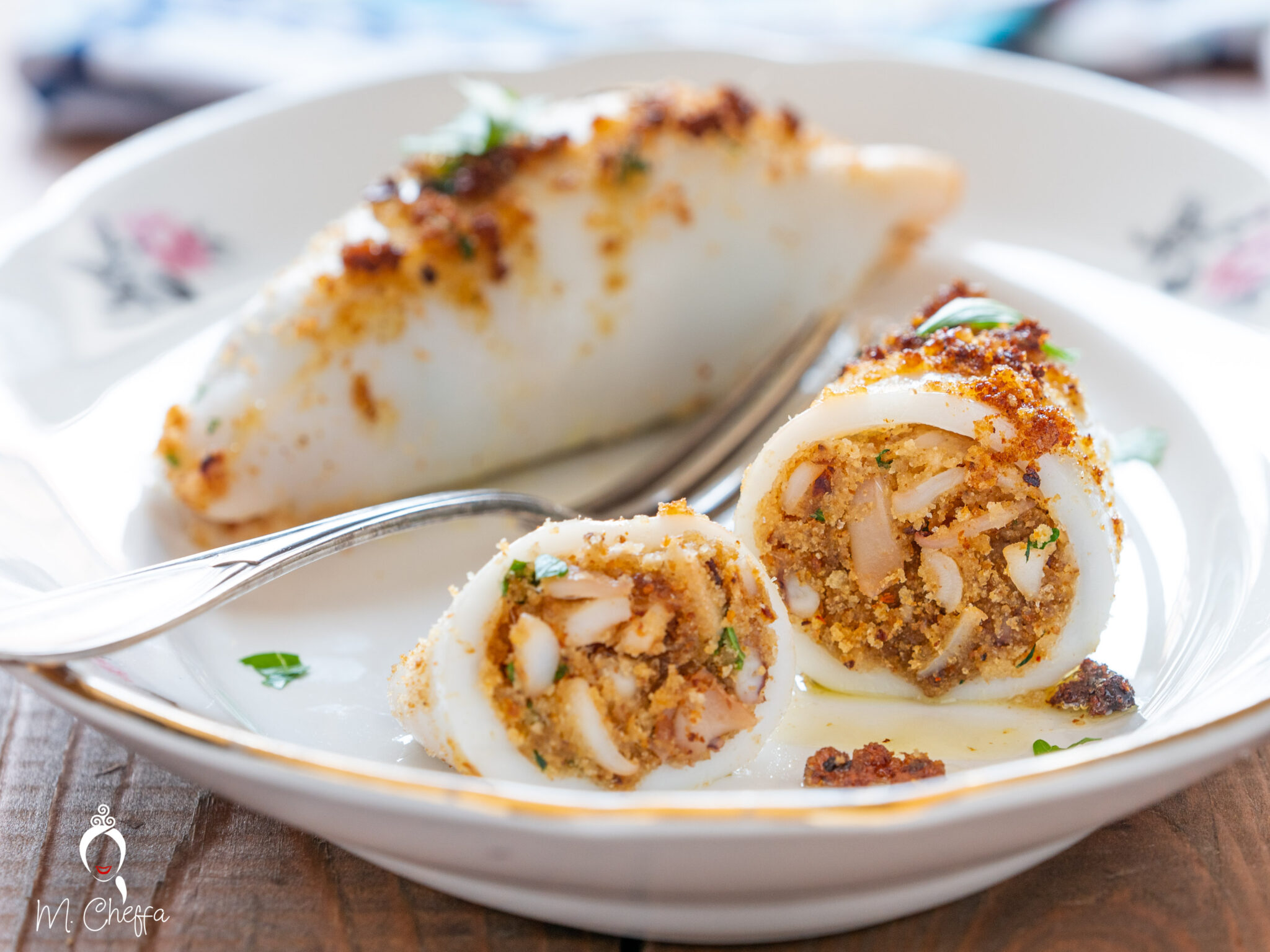 Calamari ripieni al forno, ricetta tradizionale - Mastercheffa