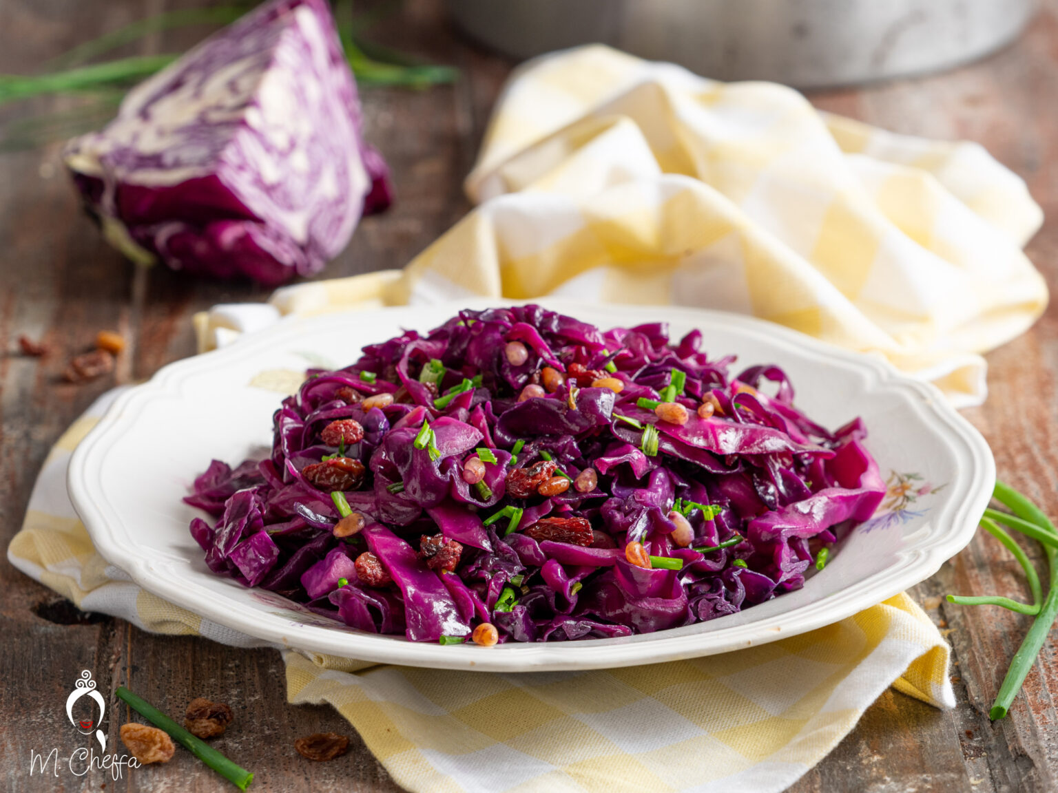 Ricetta cavolo rosso in agrodolce alla siciliana con uvetta e pinoli