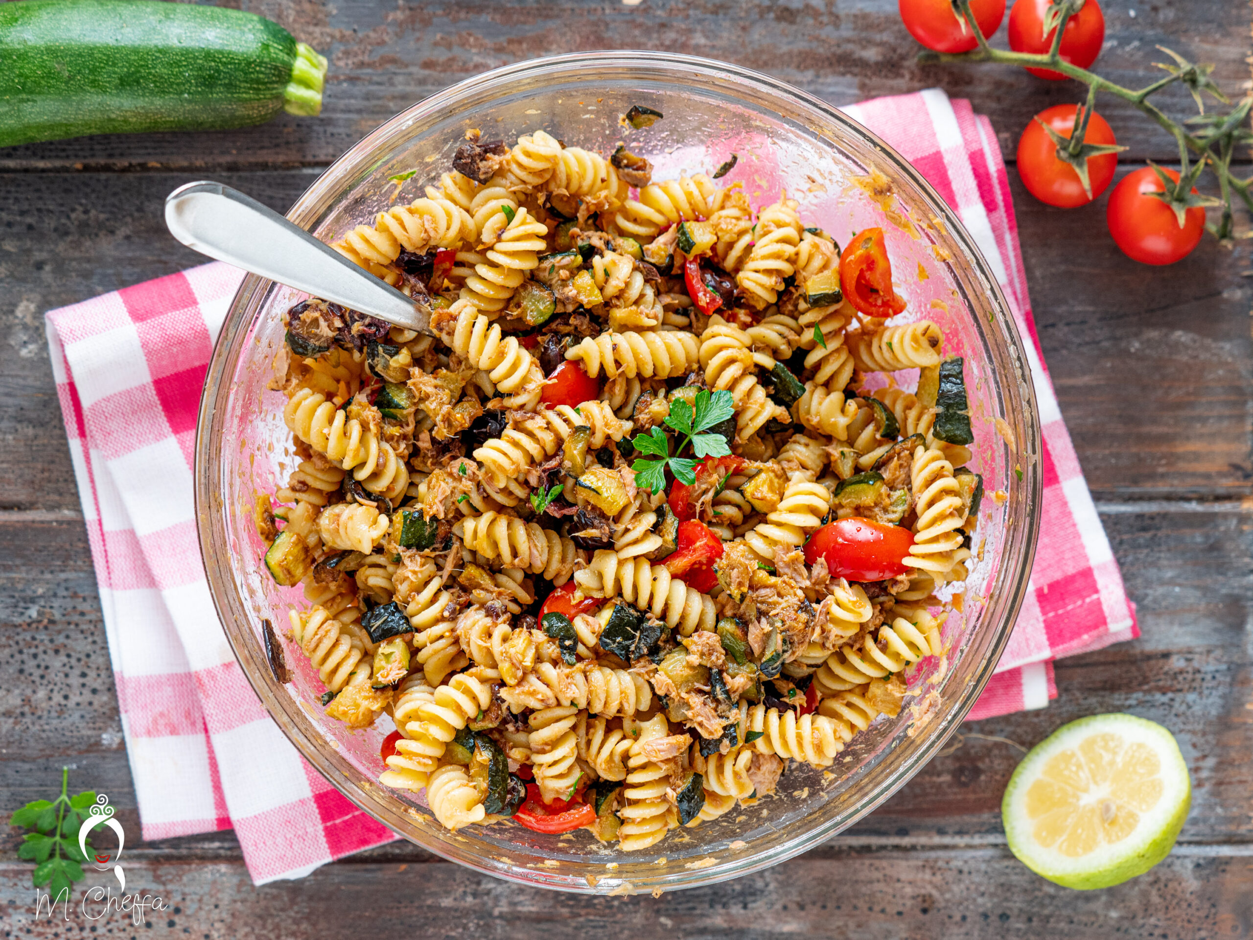 Insalata di pasta estiva con zucchine, tonno e pomodorini - Mastercheffa