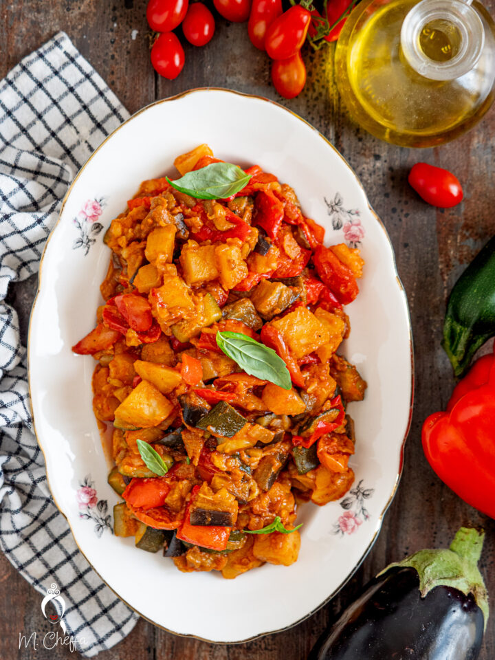 Ciambotta, la ricetta originale dello stufato di verdure tipico del sud