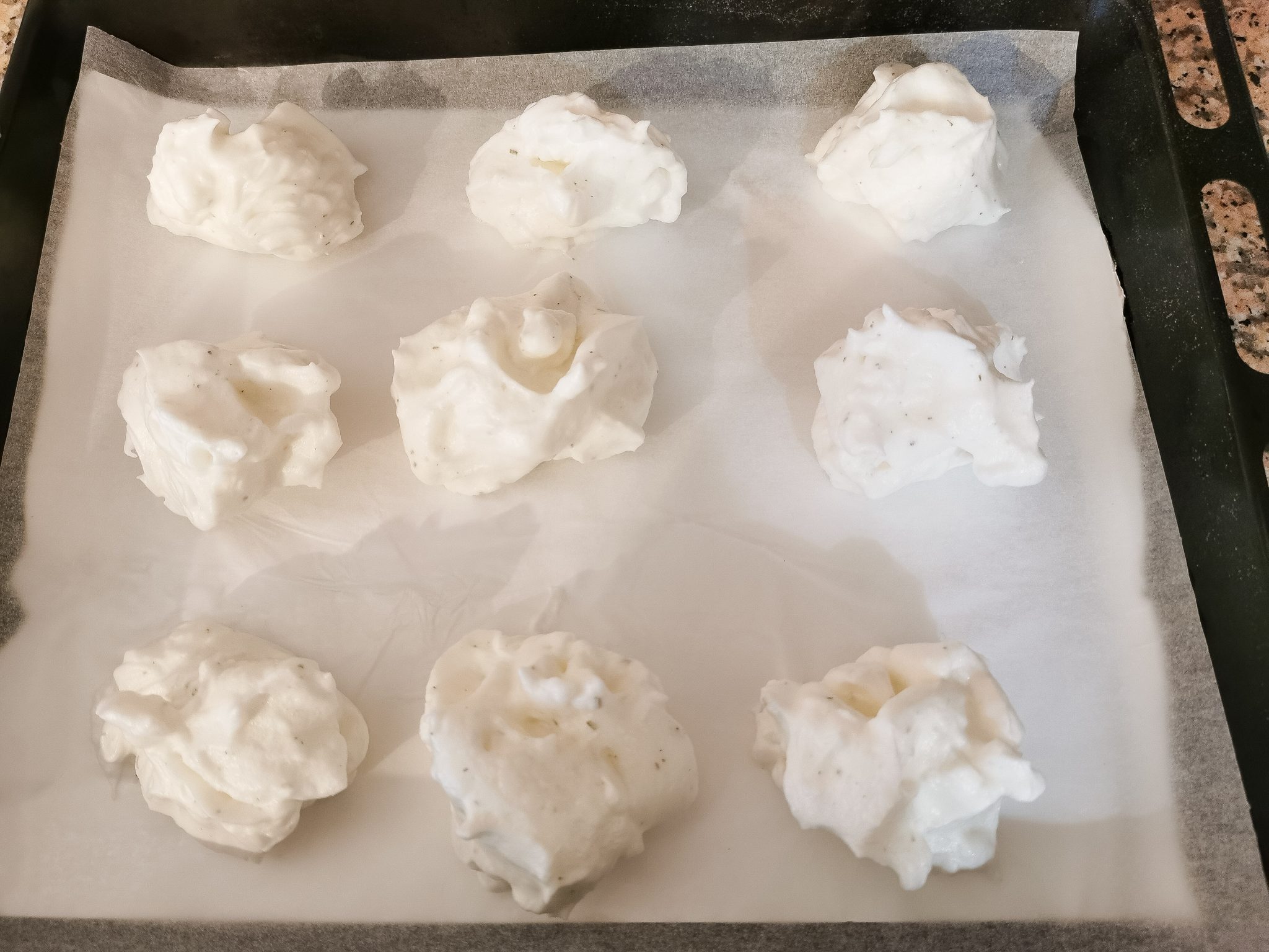 Nuvolette di albumi sofficissime pronte in 15 minuti