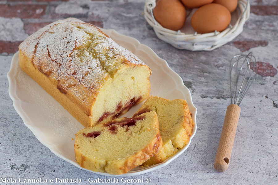 Plumcake con marmellata nell'impasto