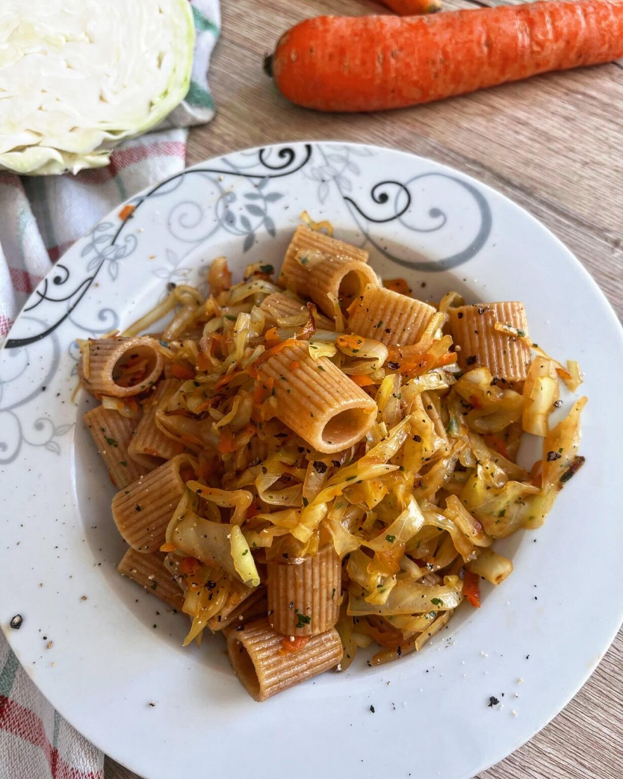 Pasta con cavolo cappuccio 🥬 - Le ricette felici di Mescolabene