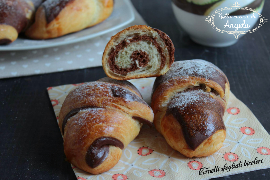 Cornetti sfogliati bicolore - Nella cucina di Angela