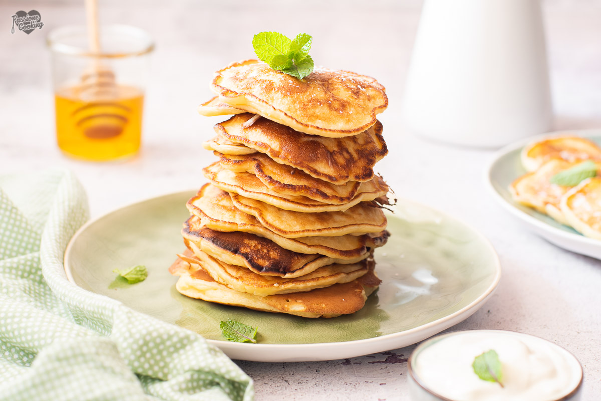 Oladushki - piccoli pancakes russi - PassioneCooking