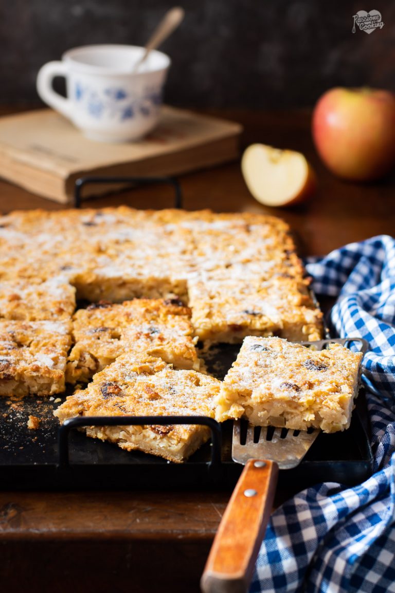 Torta putana con mele e uvetta – ricetta vicentina - PassioneCooking