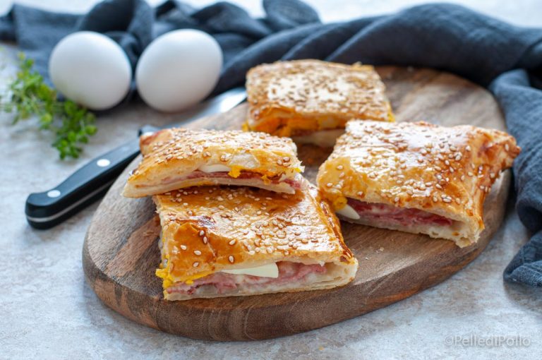 Rustico di pasta sfoglia al prosciutto e formaggio - Pelle di Pollo